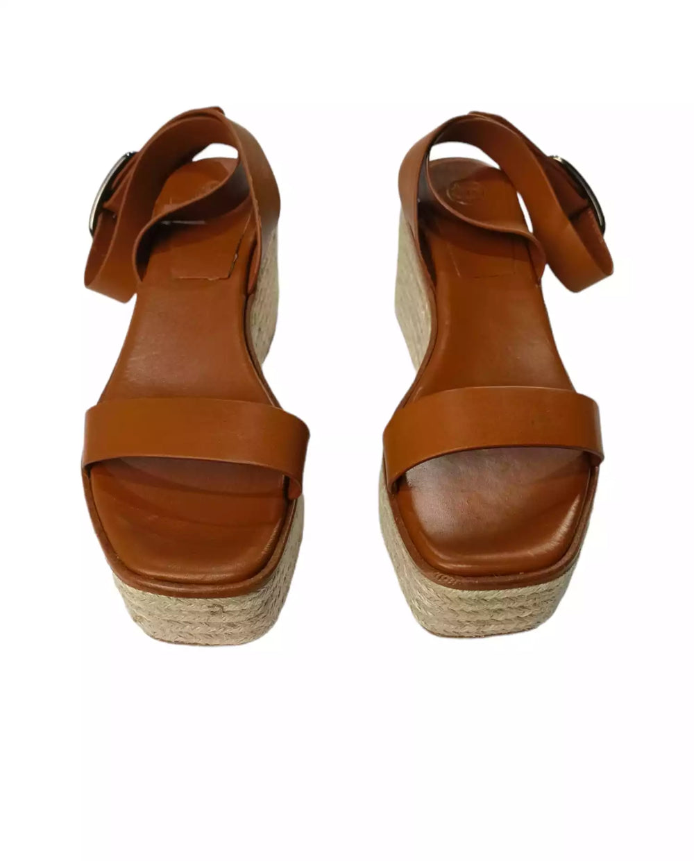 RETOLD - Giving Clothes a Second Chance at Happiness